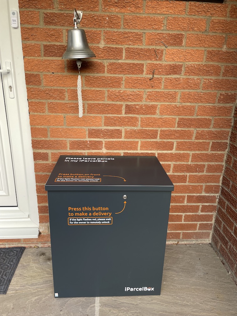 Order your iParcelBox extra-large parcel delivery box today